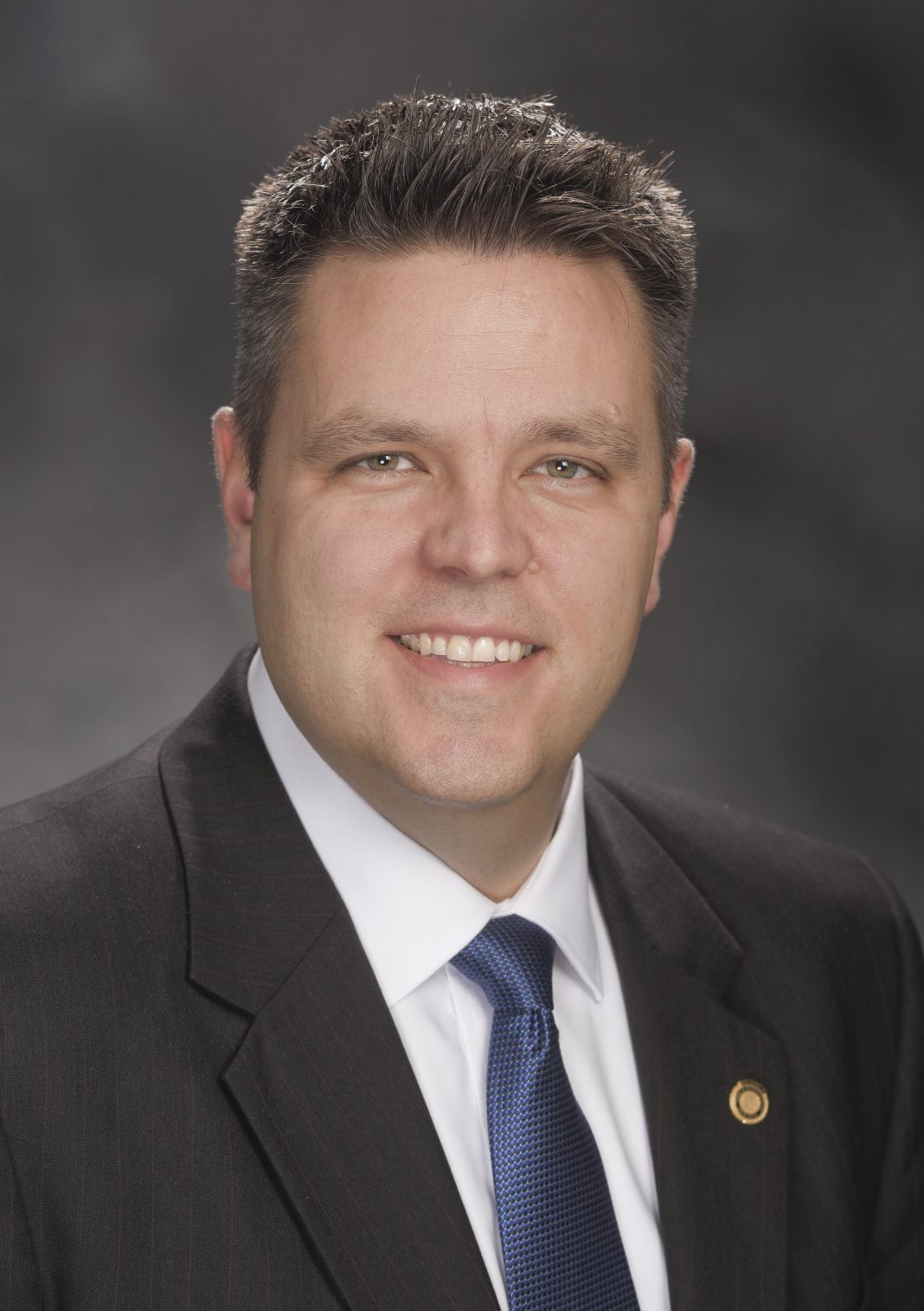 Missouri lawmaker files resolution calling for removal of UMKC ...