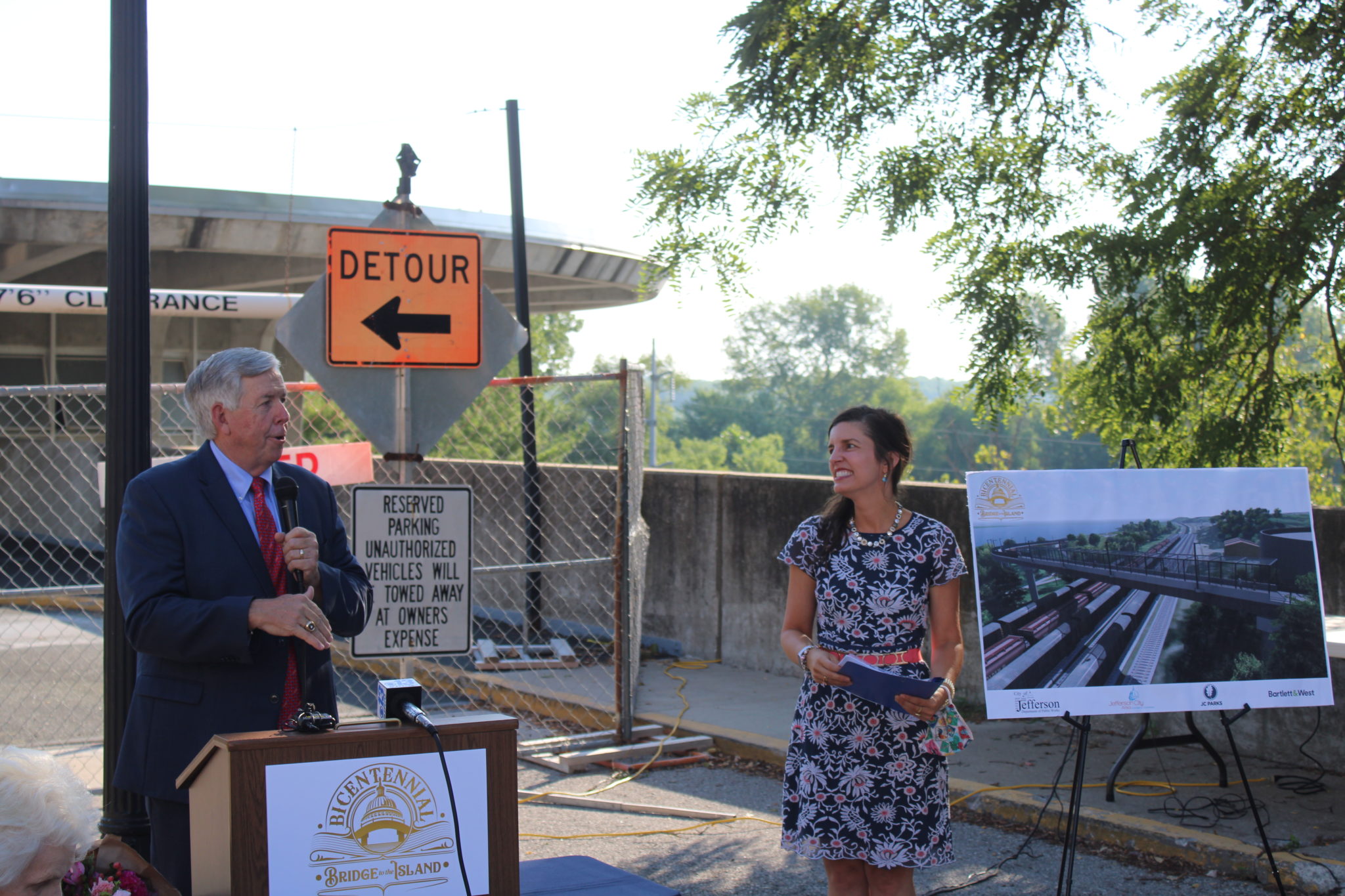 Jefferson City leaders break ground on Bicentennial Bridge project