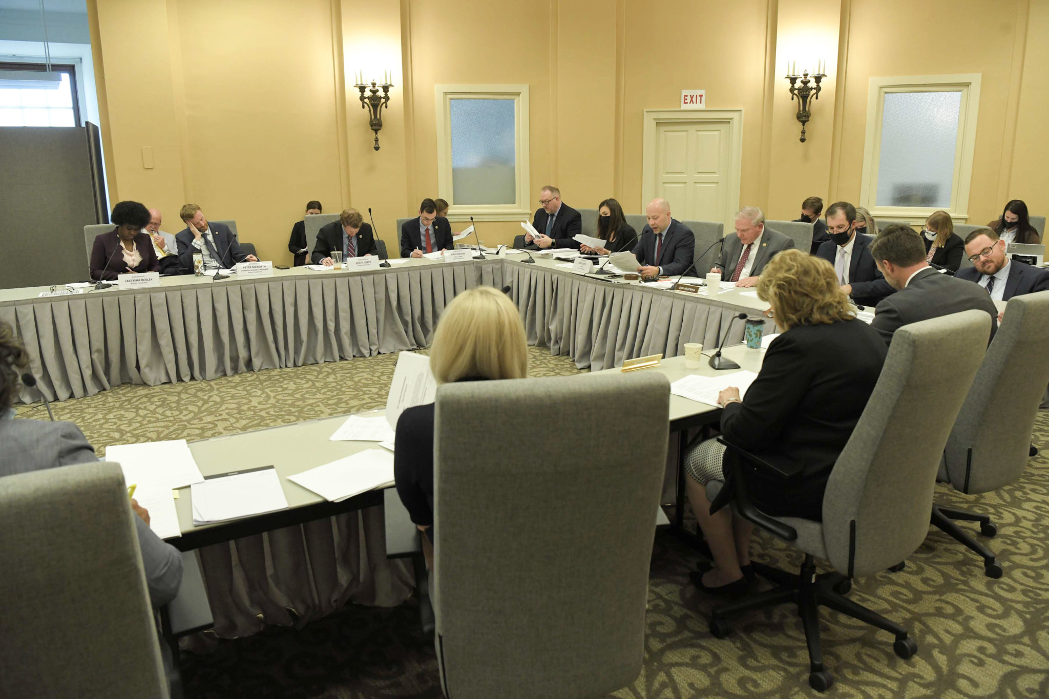 Public defenders, Amtrak, schools among budget differences debated in ...