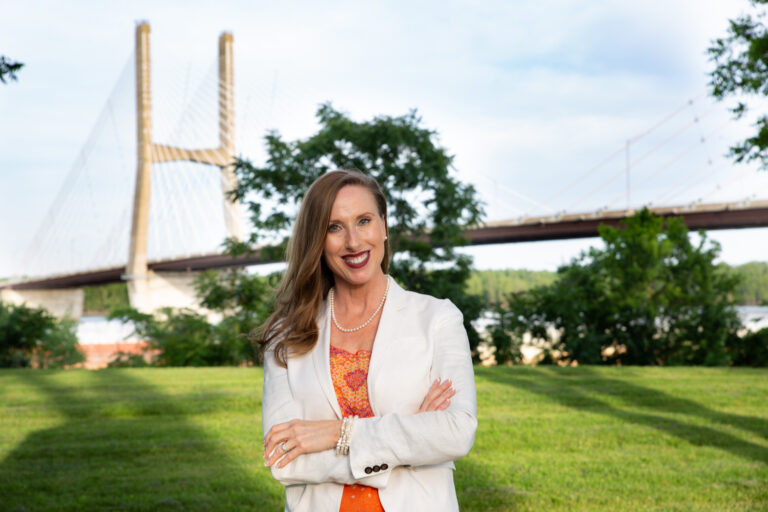 Press Release: Frontrunner and conservative fighter Holly Rehder ...